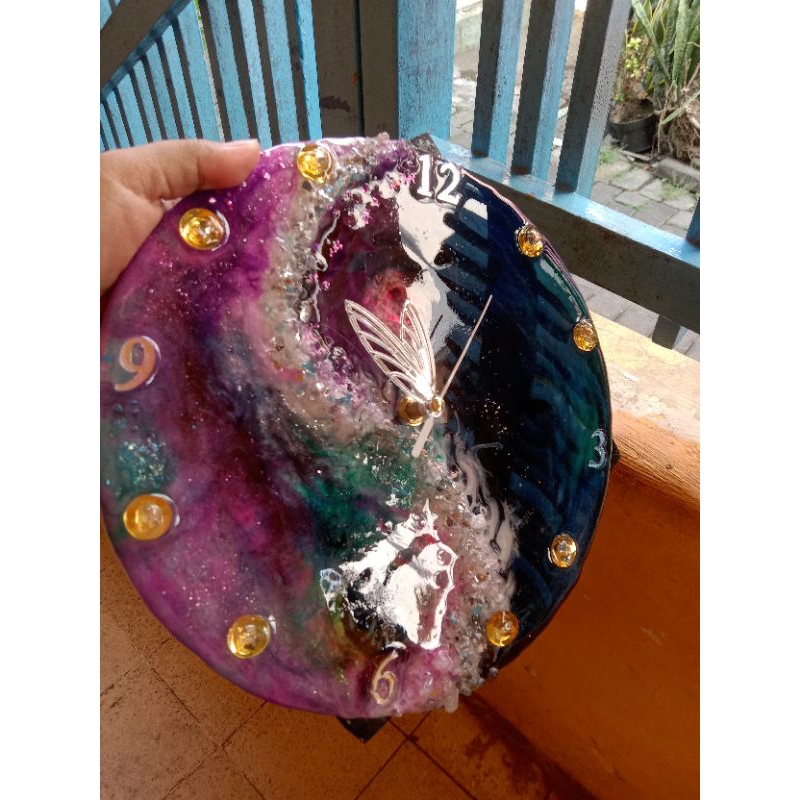 Jual jam Resin/Jam Dinding Custom/hadiah unik | Shopee Indonesia