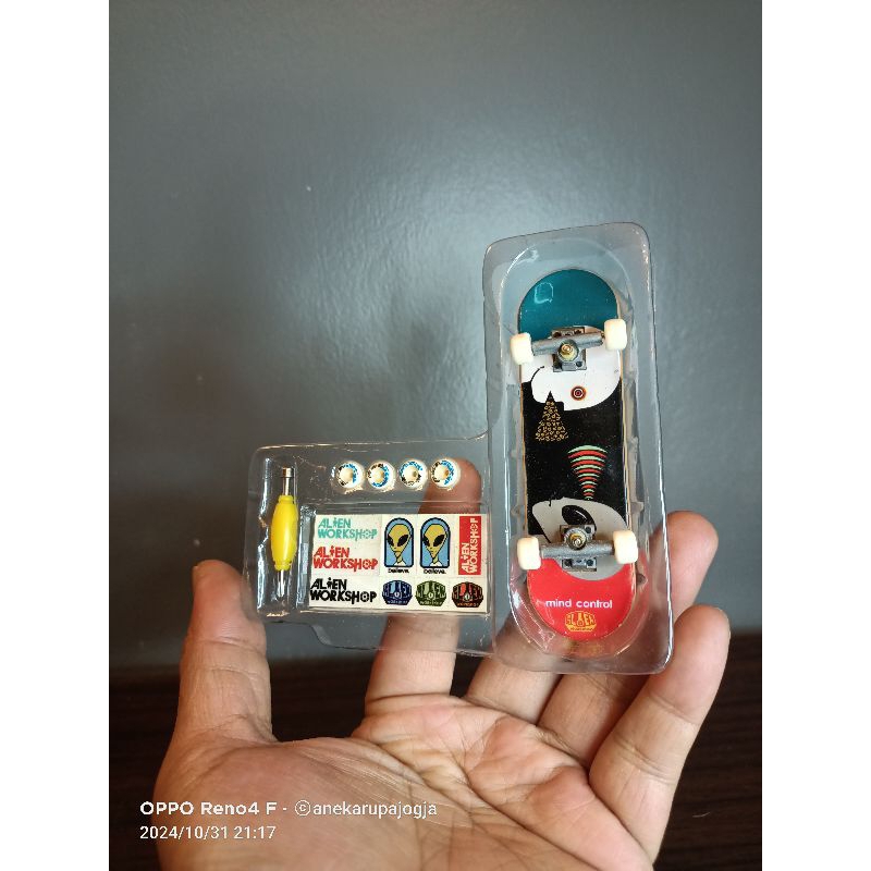 Jual tech deck finger board games alien workshop mind control | Shopee ...