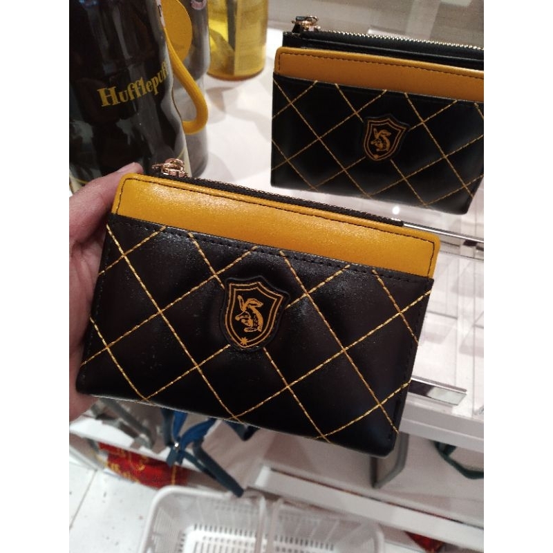 Jual Harry Potter x Miniso Edisi Hufflepuff Dompet/Lanyard/Topi ...