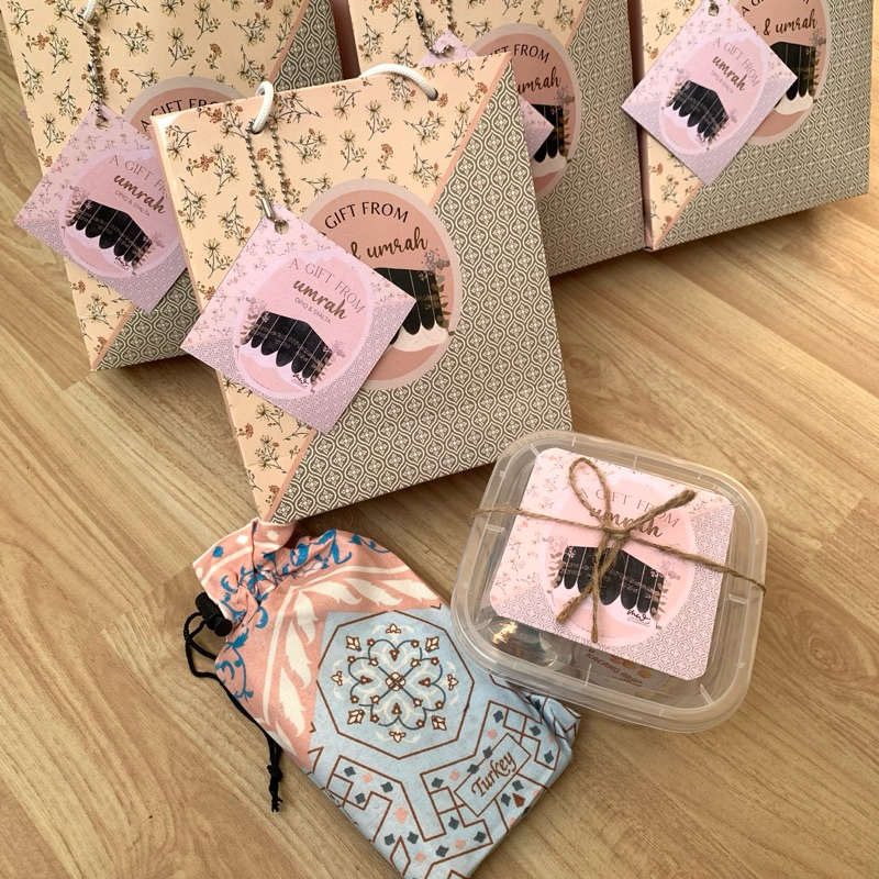 Jual Souvenir umrah snack & sajadah travel (MECCA - L) | Shopee Indonesia