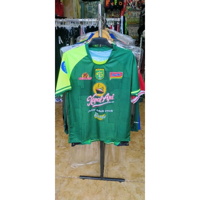 Jual Jersey Persebaya Home 2024 2025 Liga 1 BRI Indonesia merk Auri | Shopee Indonesia