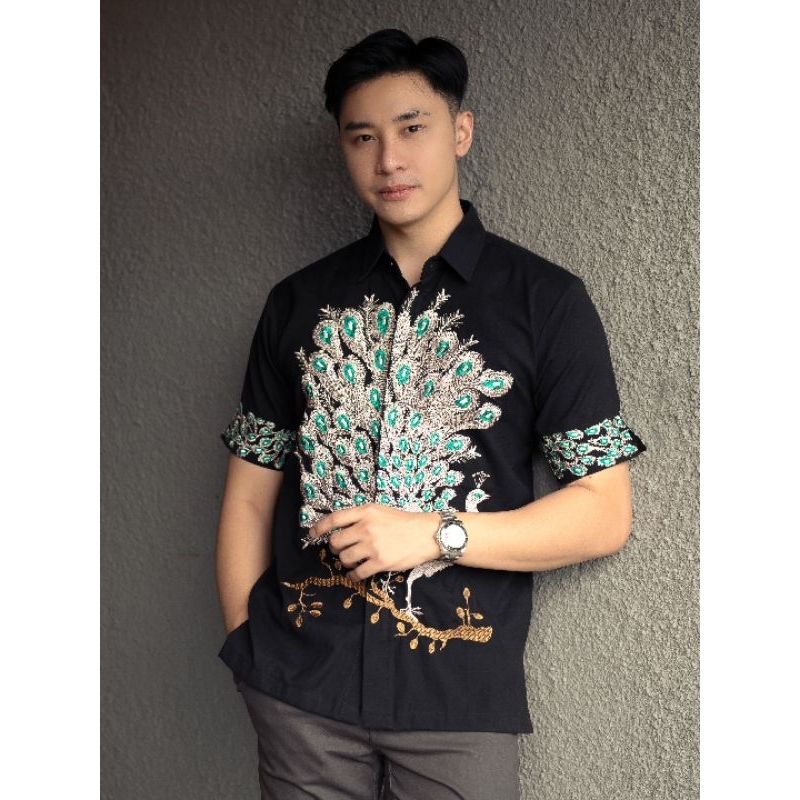 Jual Kemeja Bordir Pria NUC.ID Talika 03 (Hitam) | Shopee Indonesia
