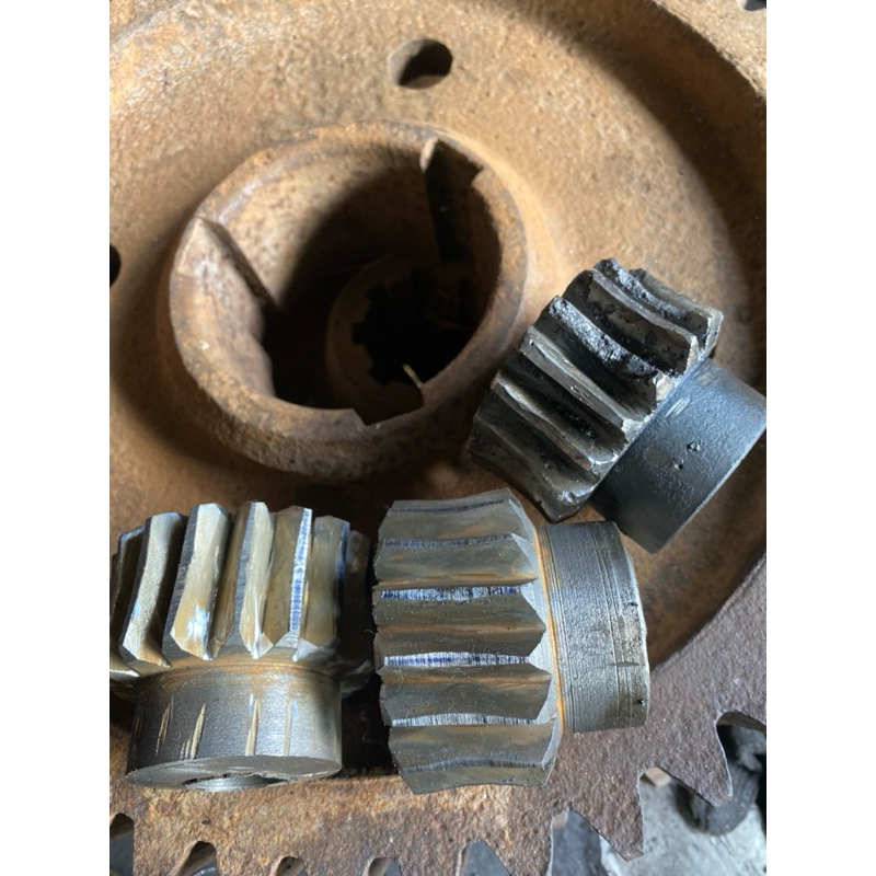 Jual Gigi atau gear molding/bansaw besi | Shopee Indonesia