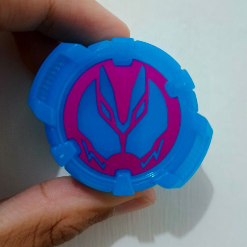 Jual DX ID Core Kamen Rider Geats, ID Core Kamen Rider Revi (REVICE ...