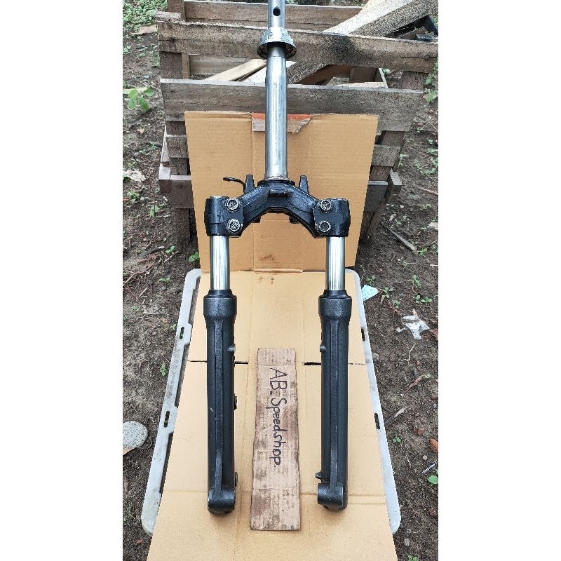Jual shock depan satu set segitiga supra x 125 fi/supra x 125 helm in ...