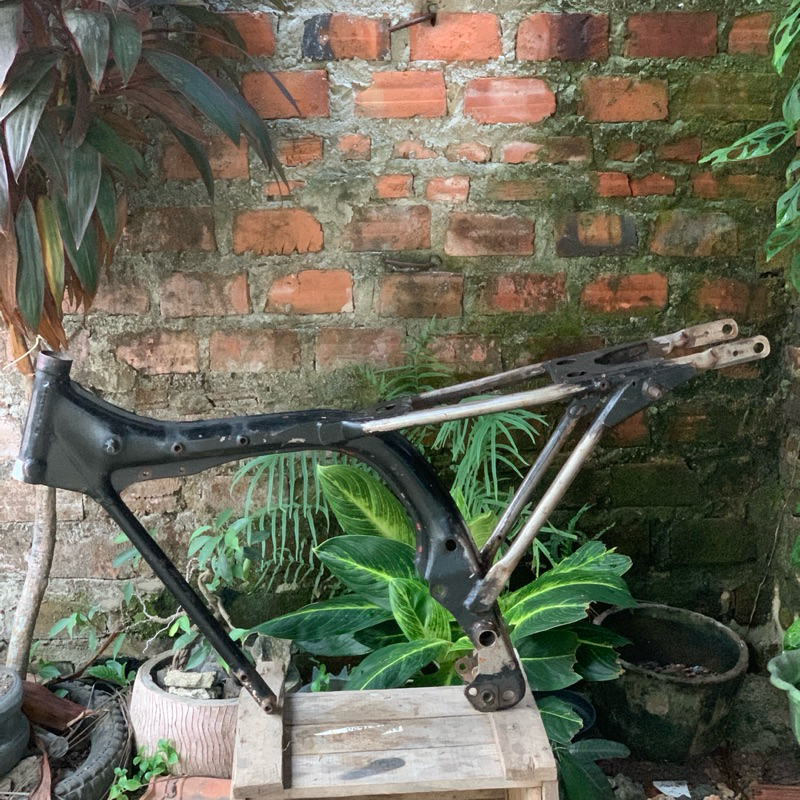 Jual rangka honda k2 rangka k2 rangka cb k2 original bukan sasis Gl100 ...