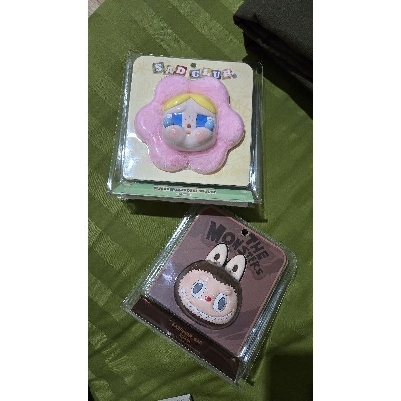 Jual LABUBU EARPHONE BAG 100% original POPMART INDO | Shopee Indonesia
