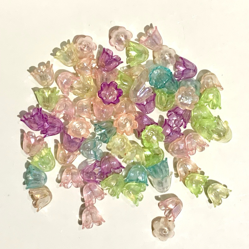 Jual Manik-manik Kelopak Bunga Acrylic 10gr WARNA MIX | Mote Kelopak ...