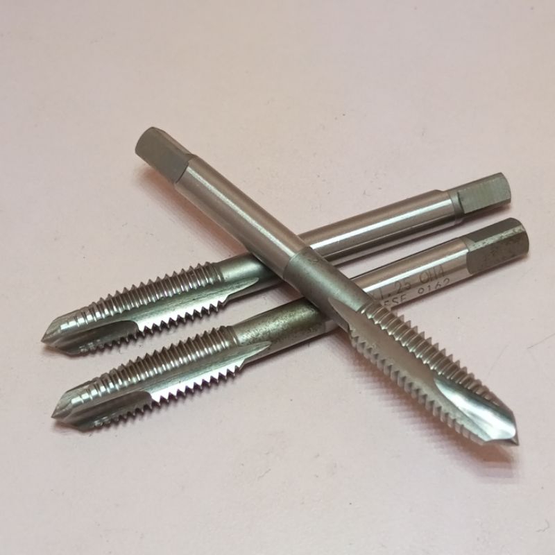 Jual Tap mesin M8×1.25 PO Osg Handtap Baut kunci M12 Hand tap Japan original m8 × 1.25 bekas ...