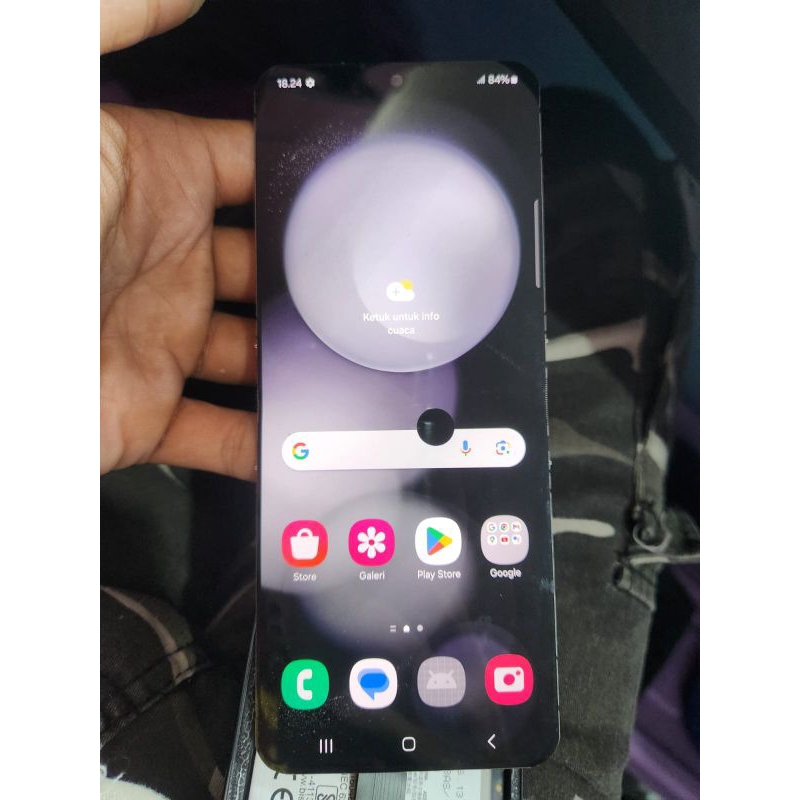 Jual JUAL LCD COPOTAN SAMSUNG Z FLIP 5 HANYA ADA TOMPEL MANIS DI TENGAH ...