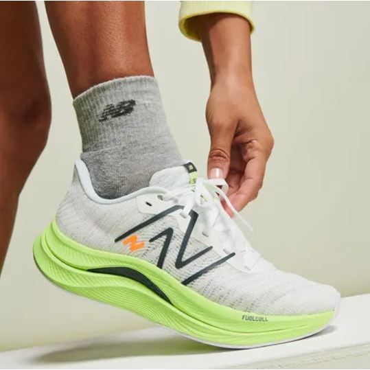 Jual Sepatu Lari NEW BALANCE FUELCELL PROPEL V4 Original Resmi | Shopee ...