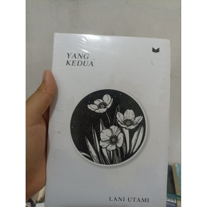 Jual Buku Yang Kedua karya Lani Utami | Shopee Indonesia