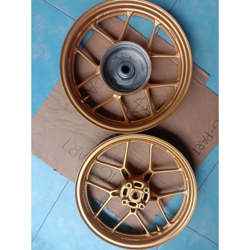 Jual VELEK ORI GINAL DEPAN BELAKANG HONDA VARIO AKAR, VELEK ORI VARIO ...