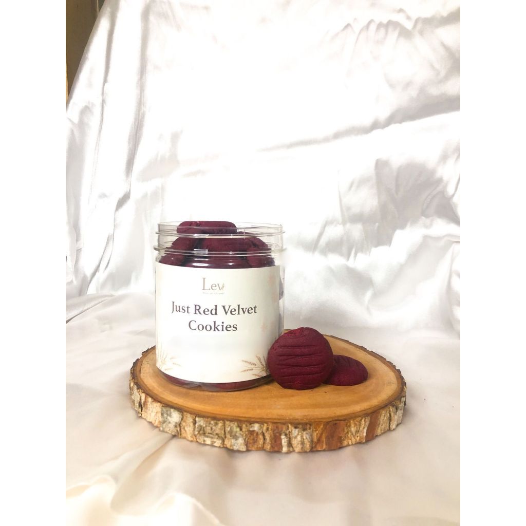 Jual [ Lev Bakehaus ] JUST RED VELVET COOKIES 250 GR / KUE KERING RASA ...