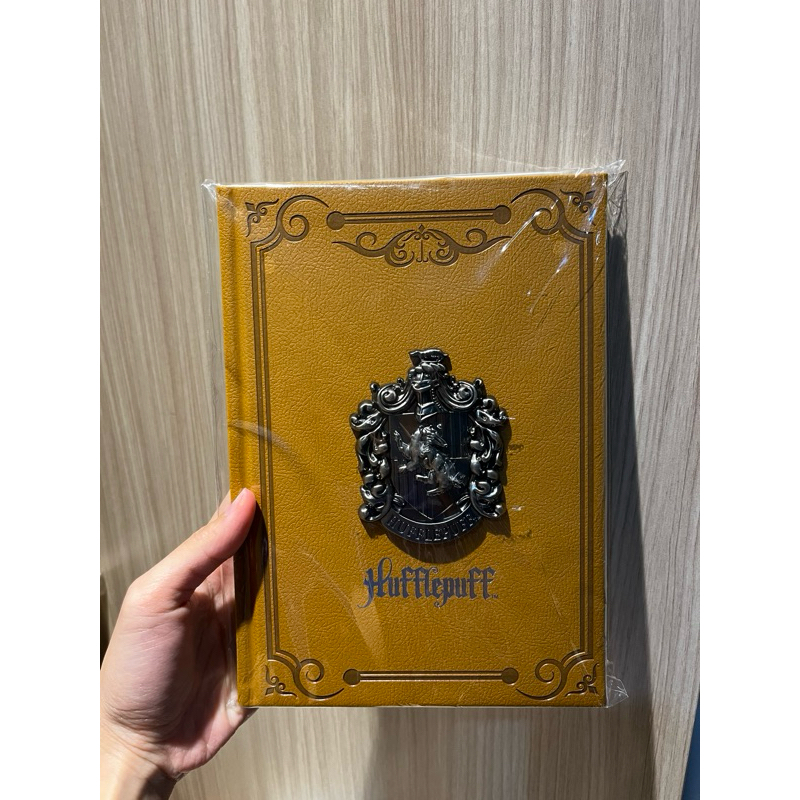 Jual Miniso x Harry Potter Notebook Hufflepuff Harry Potter Miniso ...