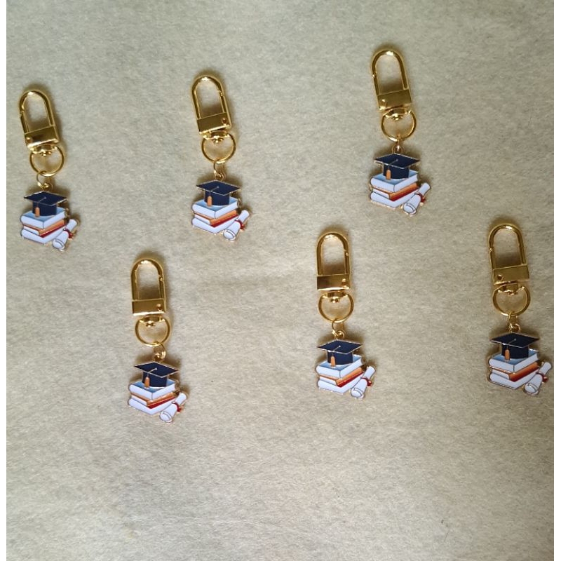 Jual bagcharm keychain graduation gift hadiah kelulusan kado kelulusan ...