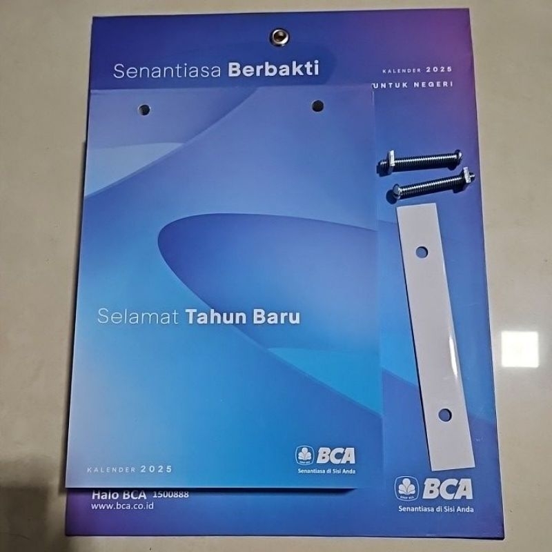 Jual kalender harian/ meja bca hsbc 2025 | Shopee Indonesia