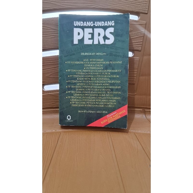 Jual Undan-Undang Pers Lengkap | Kumpulan UU Pers Lengkap [BEKAS ...