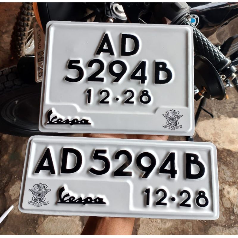 Jual PLAT VARIASI VESPA FONT CLASIK | Shopee Indonesia