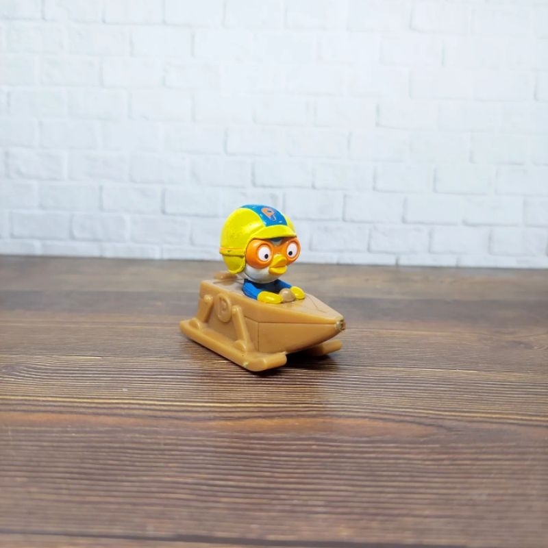 Jual Pororo perahu action figure mainan happy meal mcd preloved ...