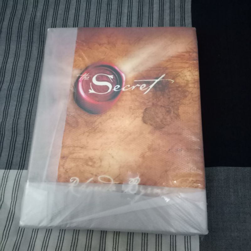 Jual original Buku The Secret Rhonda Byrne Bahasa Inggris cek foto dan ...
