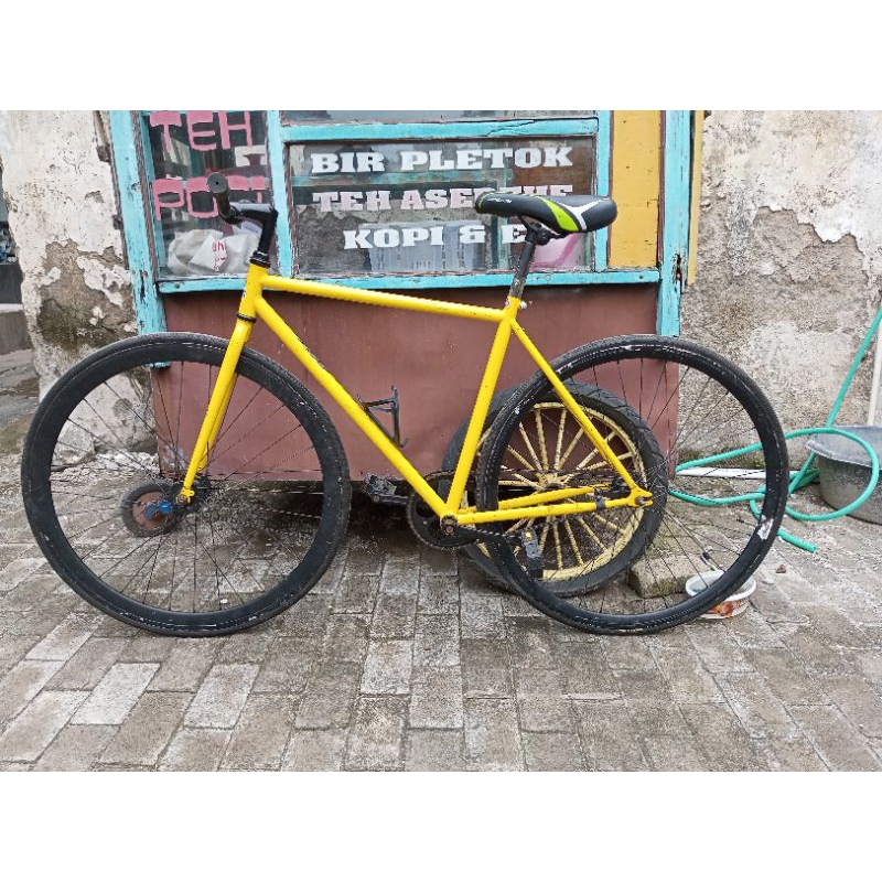 Jual SEPEDA FIXIE UNITED SOLOIST 01 SZ48 TORPEDO SIAP PAKAI | Shopee ...