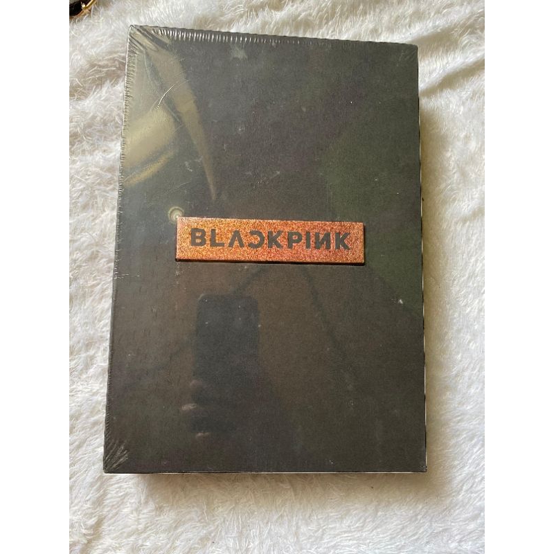 Jual album blackpink official world tour Korea sealed | Shopee Indonesia