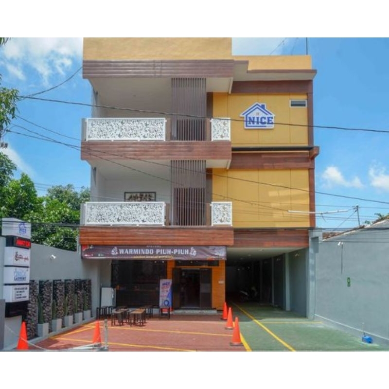 Jual Reservasi RedDoorz Plus near Patung Kuda Undip | Shopee Indonesia