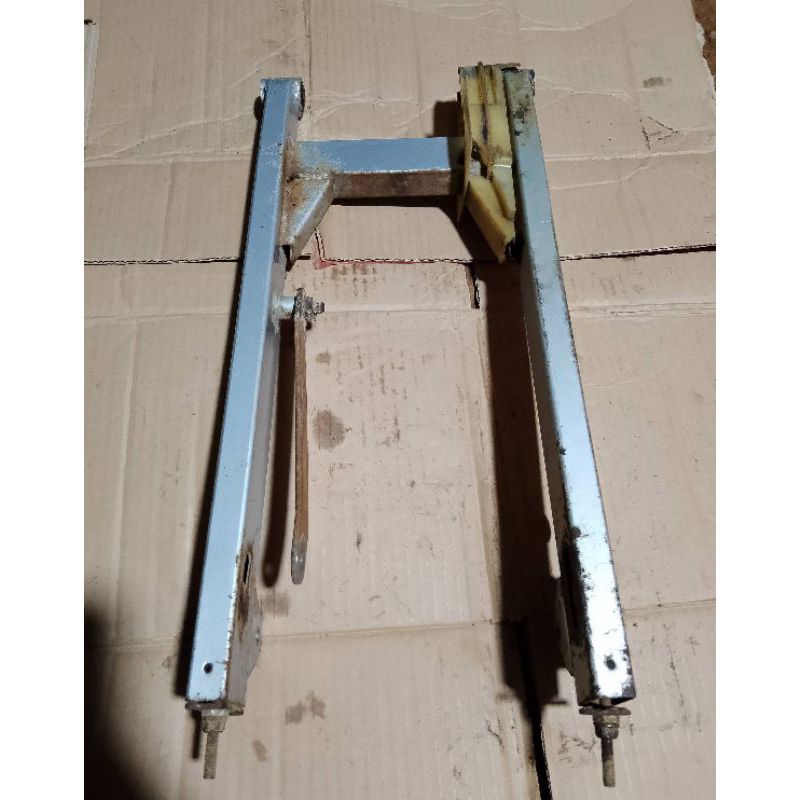 Jual Swing Arm Suzuki Sogun Shogun 125 Smash new Smash Titan Original ...