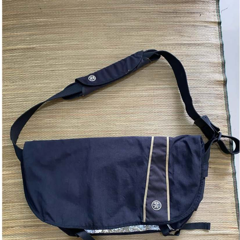 Jual Crumpler Complete Seed sling 2557 | Shopee Indonesia