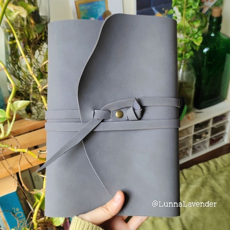 Jual Grey Vintage Refillable Binder Journal A5 | Shopee Indonesia