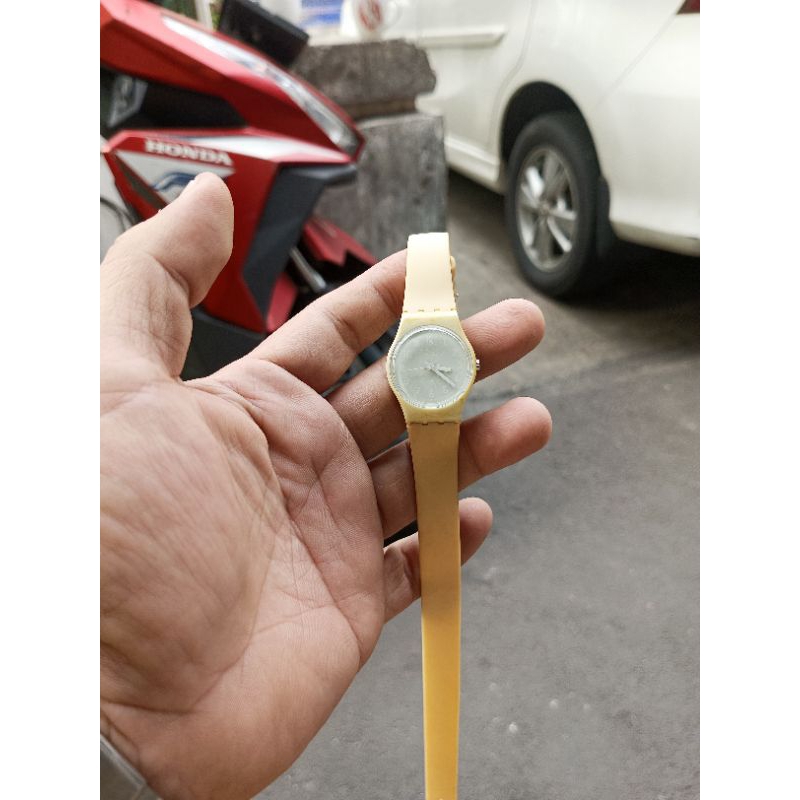 Jual jam Swatch model tali panjang cewe dim 28mm | Shopee Indonesia