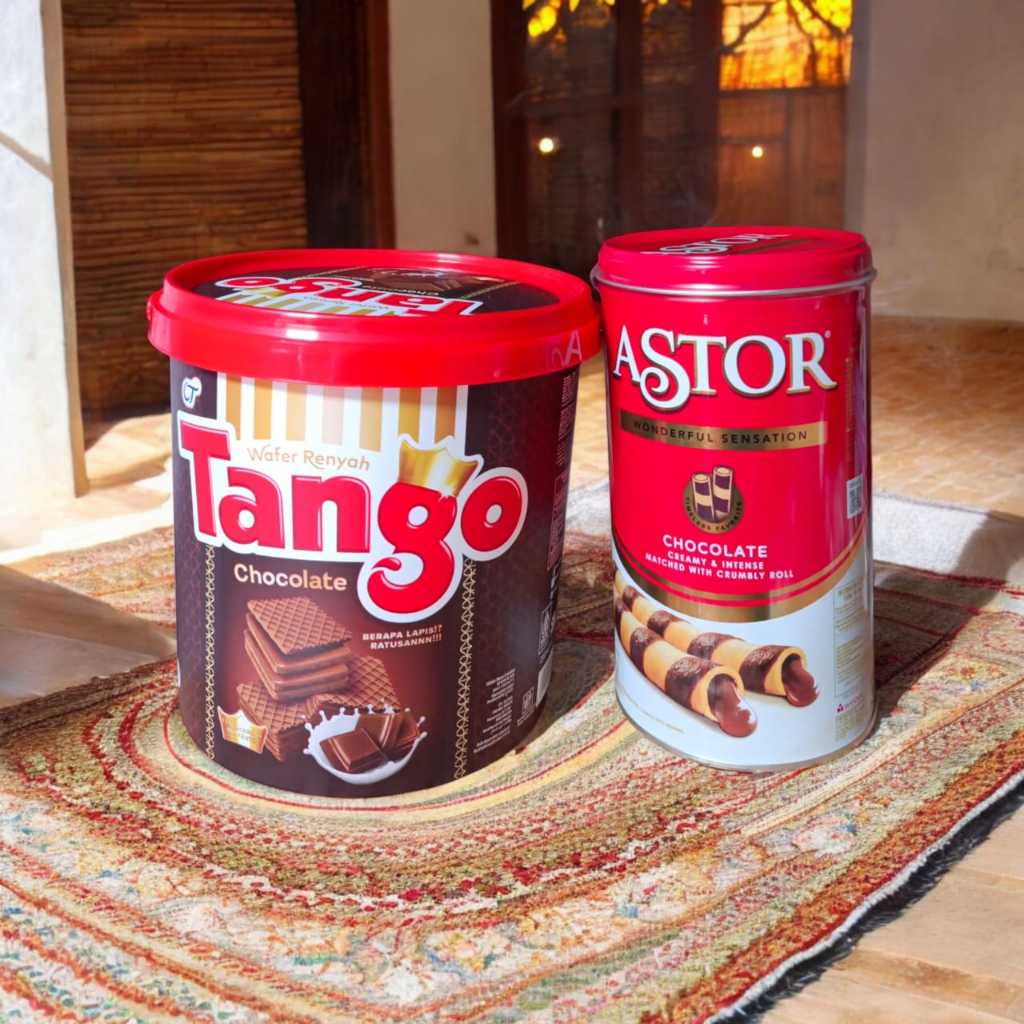 Jual PAKET WAFER COKLAT 1 KALENG ASTOR + 1 EMBER TANGO | Shopee Indonesia