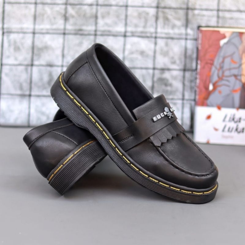 Jual SULTAN FOOTWEAR X ATARIS SENS | Sepatu Kasual Slip On Loafers Pria ...