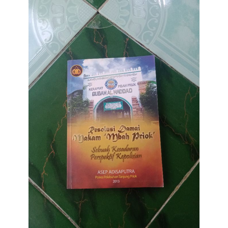 Jual Buku Resolusi Damai makam Mbah Priuk | Shopee Indonesia
