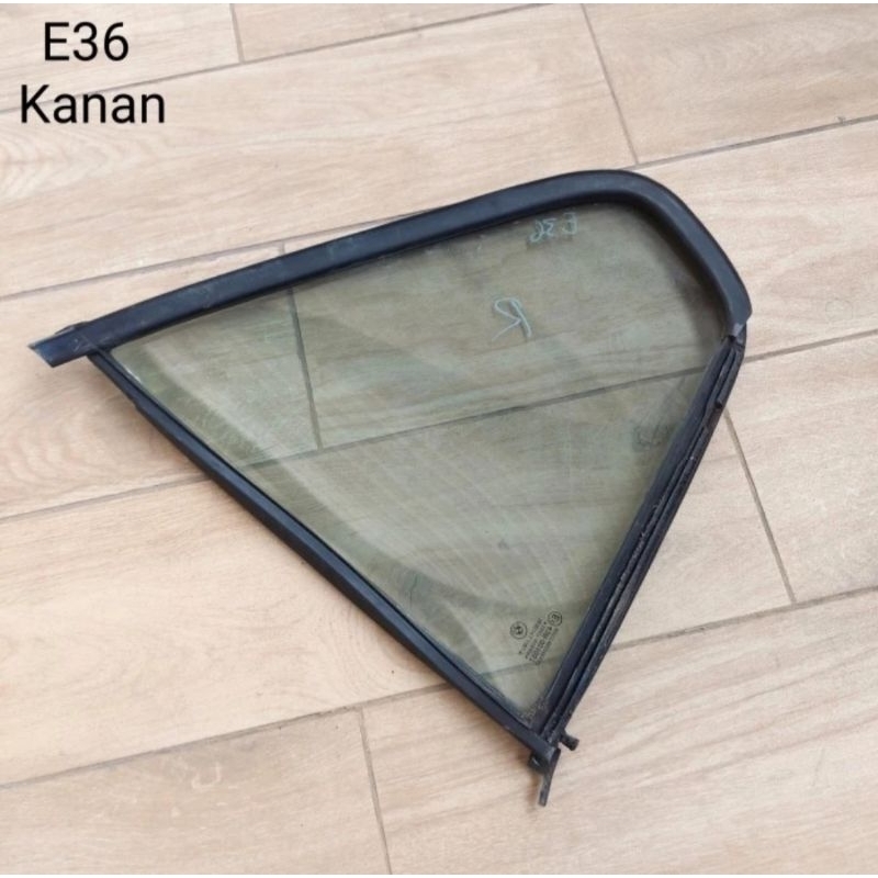 Jual Kaca segitiga pintu BELAKANG KANAN BMW E36 | Shopee Indonesia