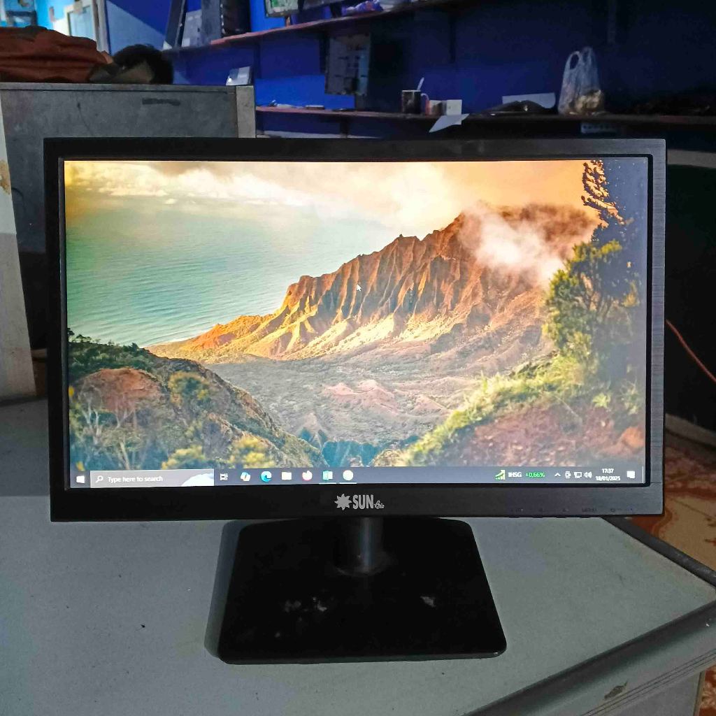 Jual Monitor Led Merk SunBio Ukuran Layar 19 Inch Kondisi Normal Grade ...