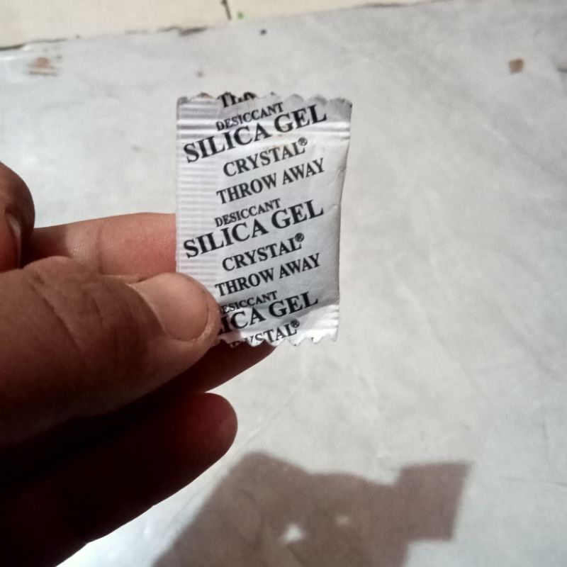 Jual Silica Gel Silika 1 Pcs Pengawet Makanan Sepatu Tas Kue Kering ...