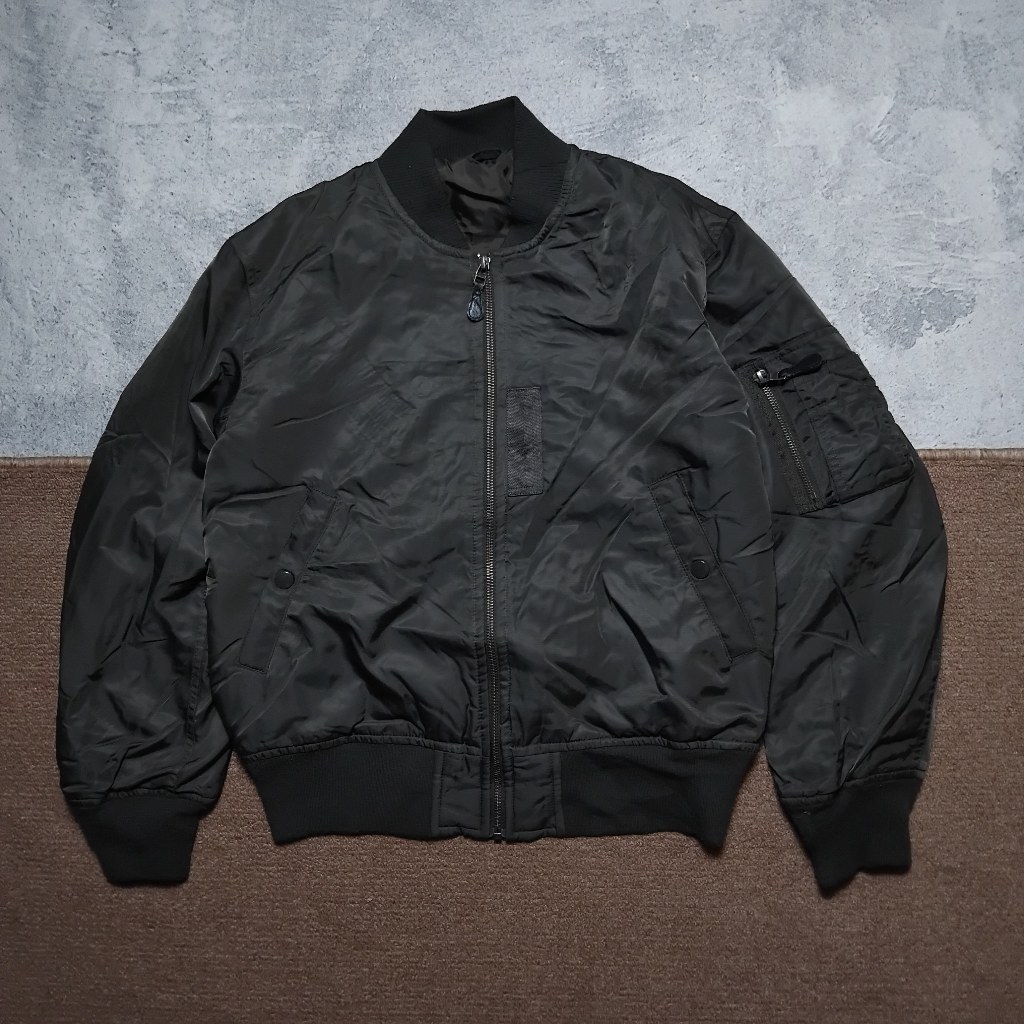 Jual Uniqlu Gu MA 1 Bomber Jacket S-M ( N07 ) | Shopee Indonesia