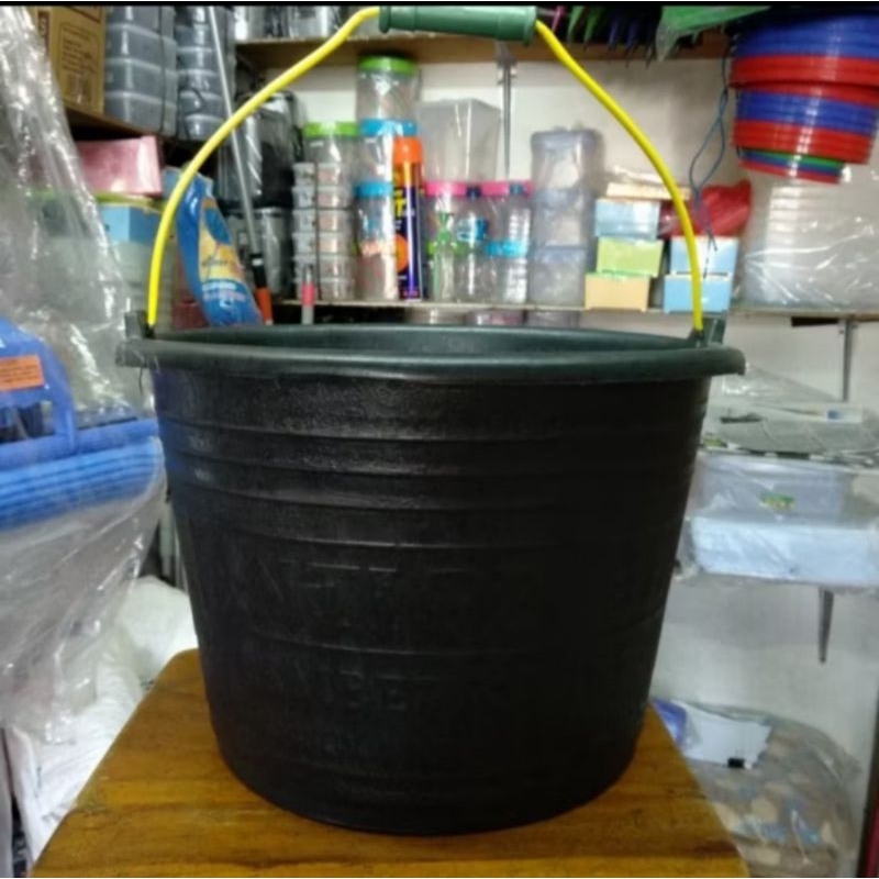 Jual Ember Karet ukuran 18 Kuda mas/ Ember Hitam 18 Anti pecah Karet ...