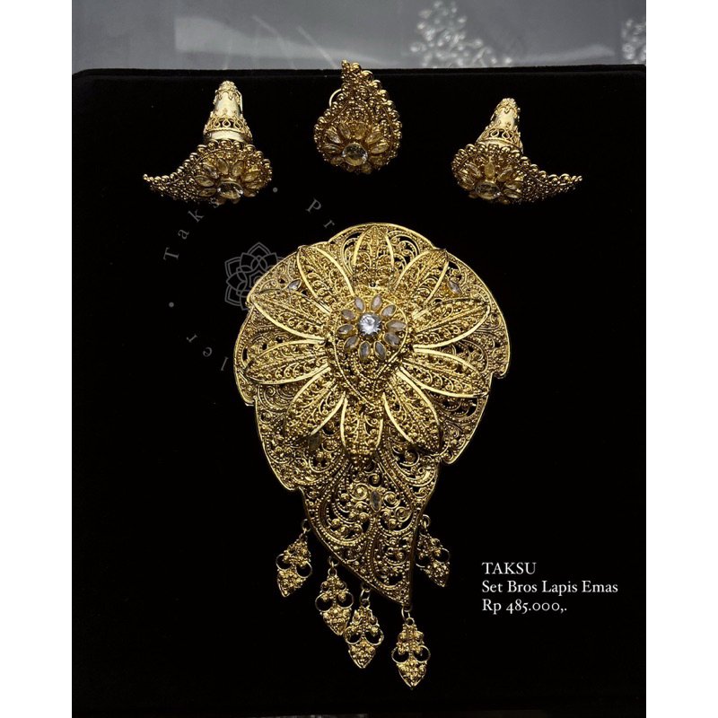 Jual Set Bros Kebaya Alpaka Bali Lapis Emas Gaya Klasik Bali | Shopee Indonesia