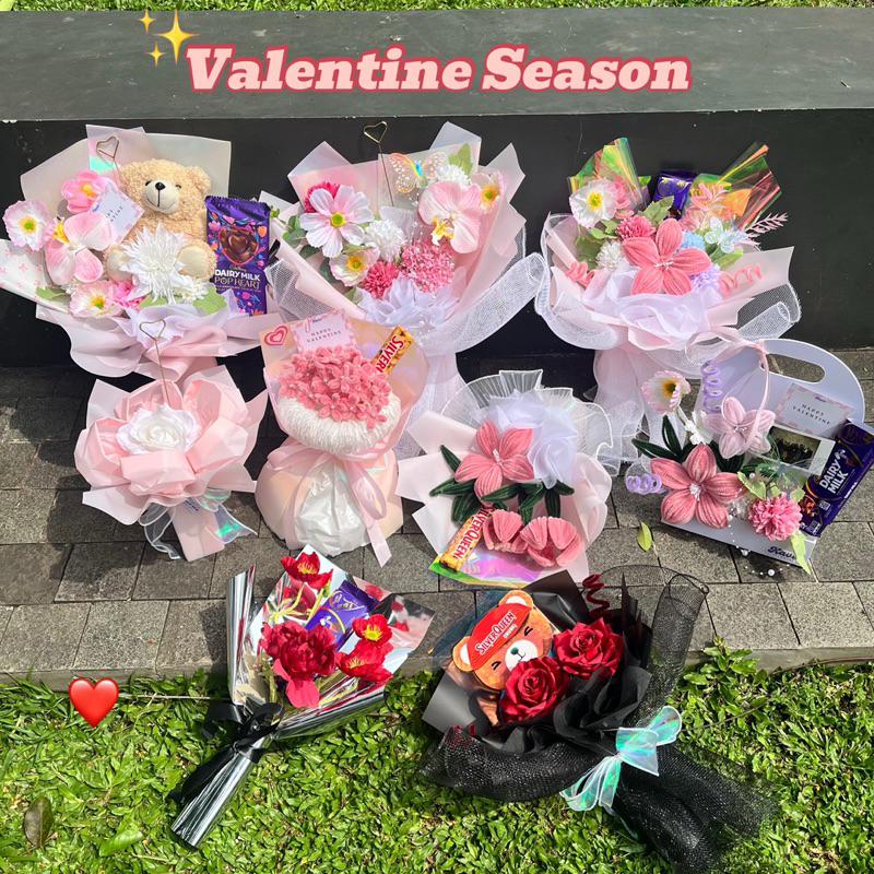 Jual Bouquet valentine | Buket kasih sayang | Buket bunga palsu kawat buku | Bouquet aesthetic ...
