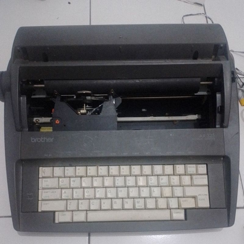 Jual Mesin Tik Jadul Brother AX-325 Preloved Mesin Tik Jadul Mesin Ketik Manual Mesin Tik Merk ...