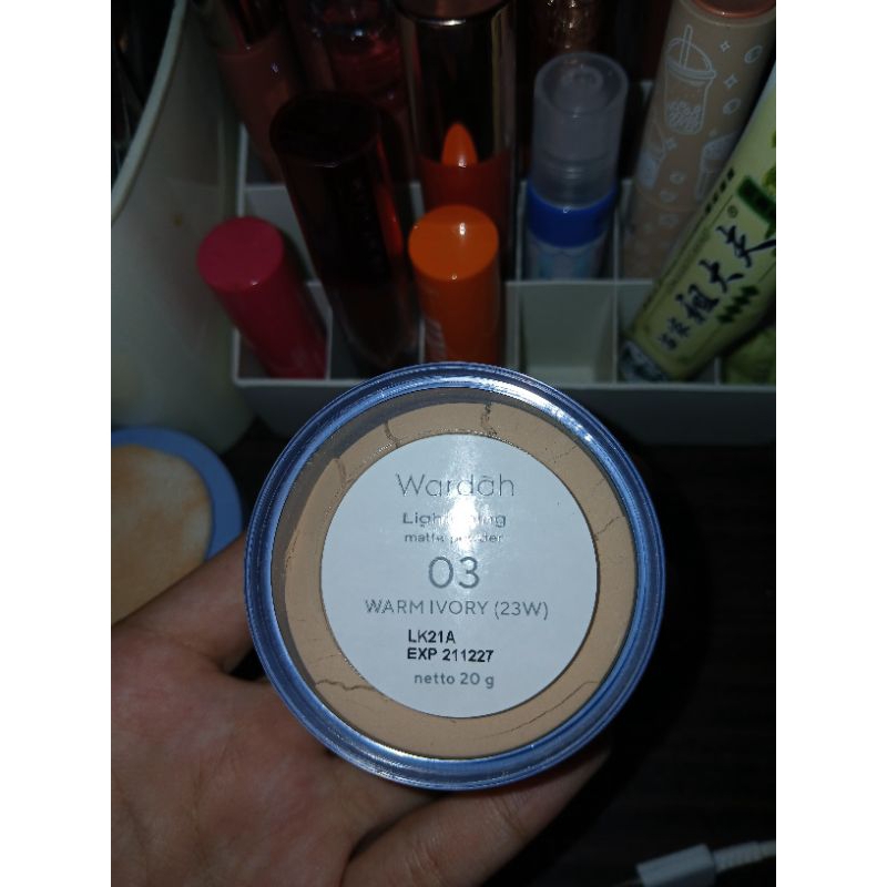 Jual WARDAH Lightening Matte Powder 20 g-Bedak Tabur dengan Smooth ...