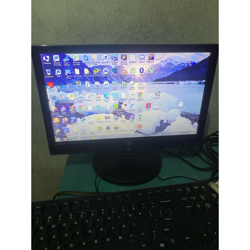 Jual monitor komputer merk hp CQ1569X 15 inch | Shopee Indonesia