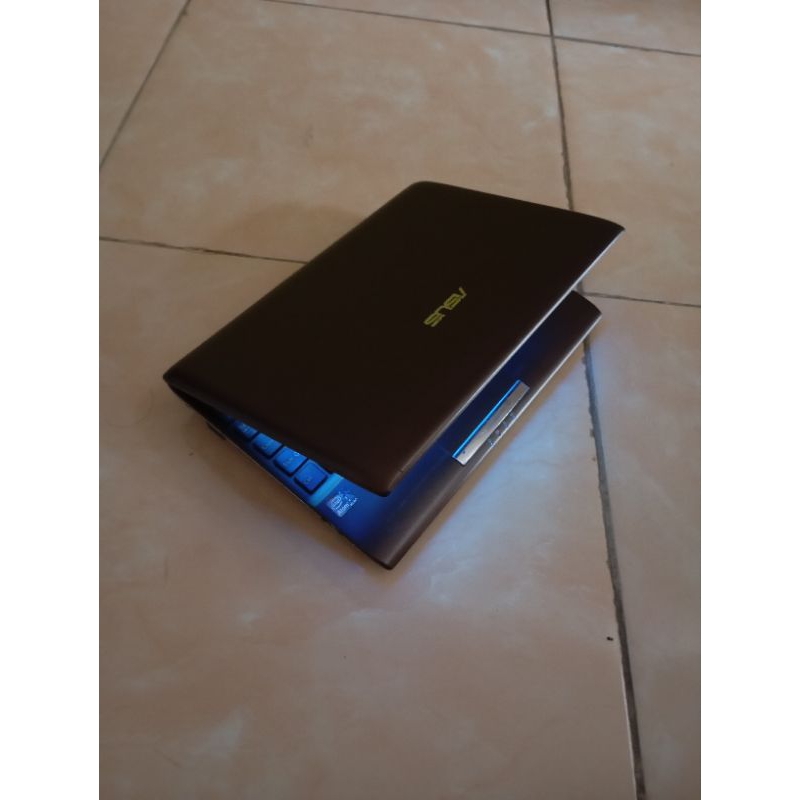 Jual LAPTOP netbook second murah asus 10 inch slim murah mulus normal ...