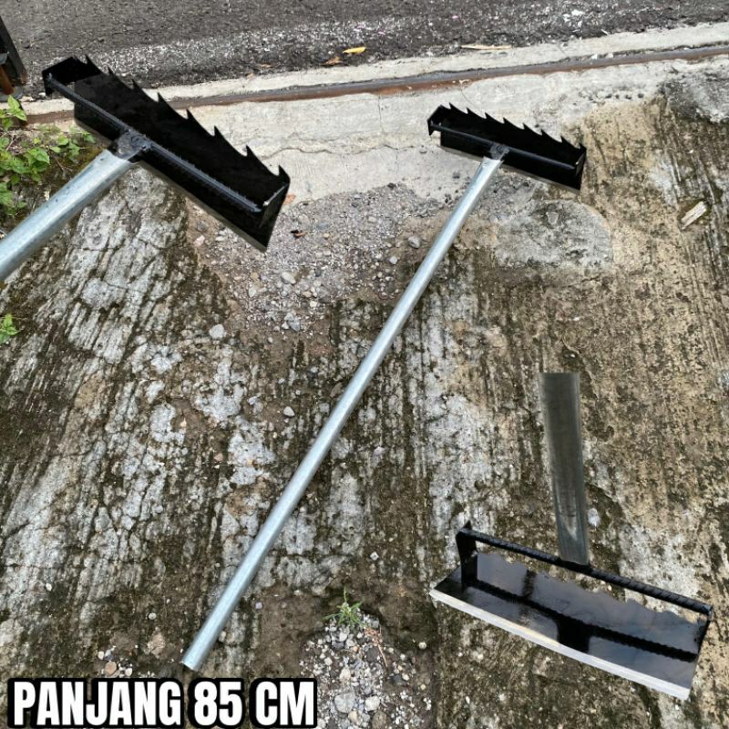 Jual TERBARU ALAT GARUK CANGKUL GULMA MULTIFUNGSI GARUK RUMPUT LIAR ...
