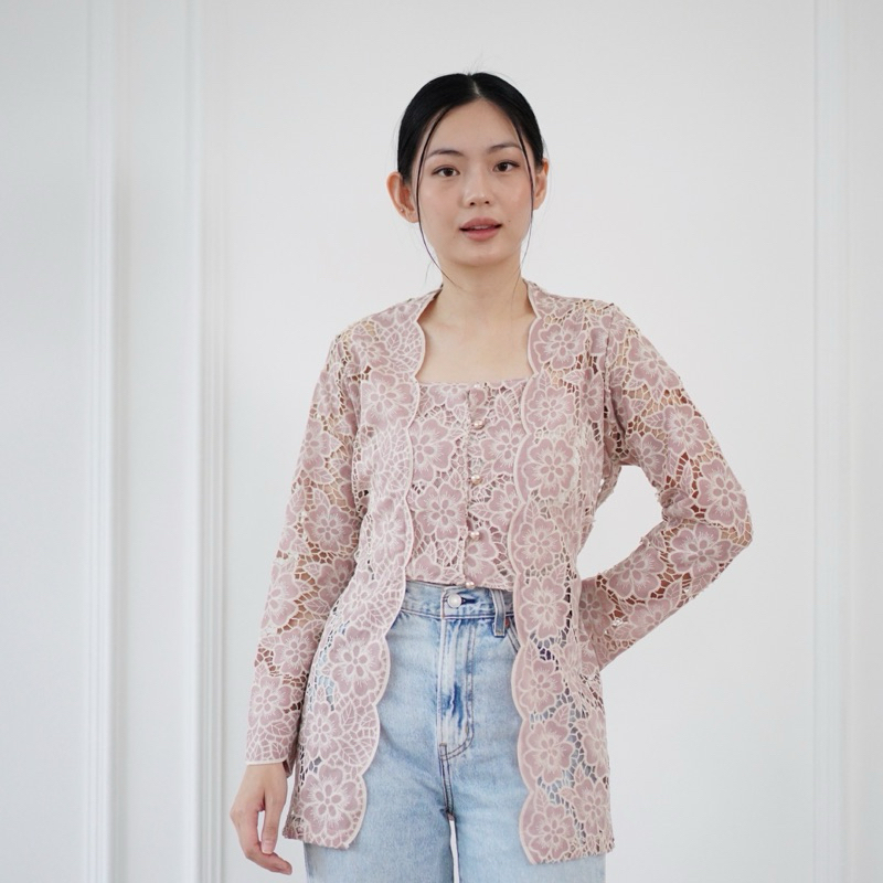 Jual Carissa - RONA TOP - Kebaya Brokat Prada - Bordir Bunga - Pakaian ...