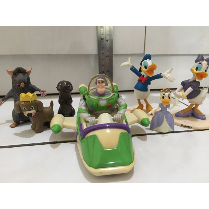 Jual Figure Donald Dessy Duck Ratatouille Finding Dog Buzz lightyear ...