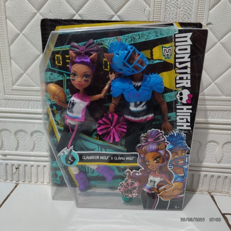 Jual Monster high g2 school spirit clawdeen wolf and clawd | Shopee ...